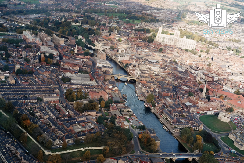York Centre - Yorkshire 1985 - Skyviews Aerial Archives